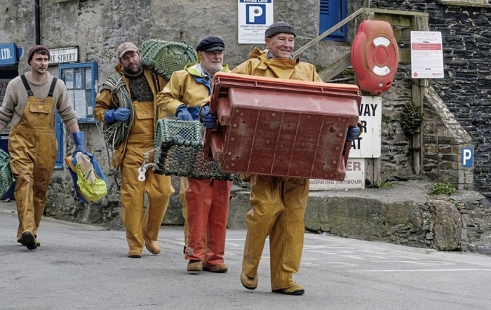 REVIEW: “Fisherman’s Friends” (2020)